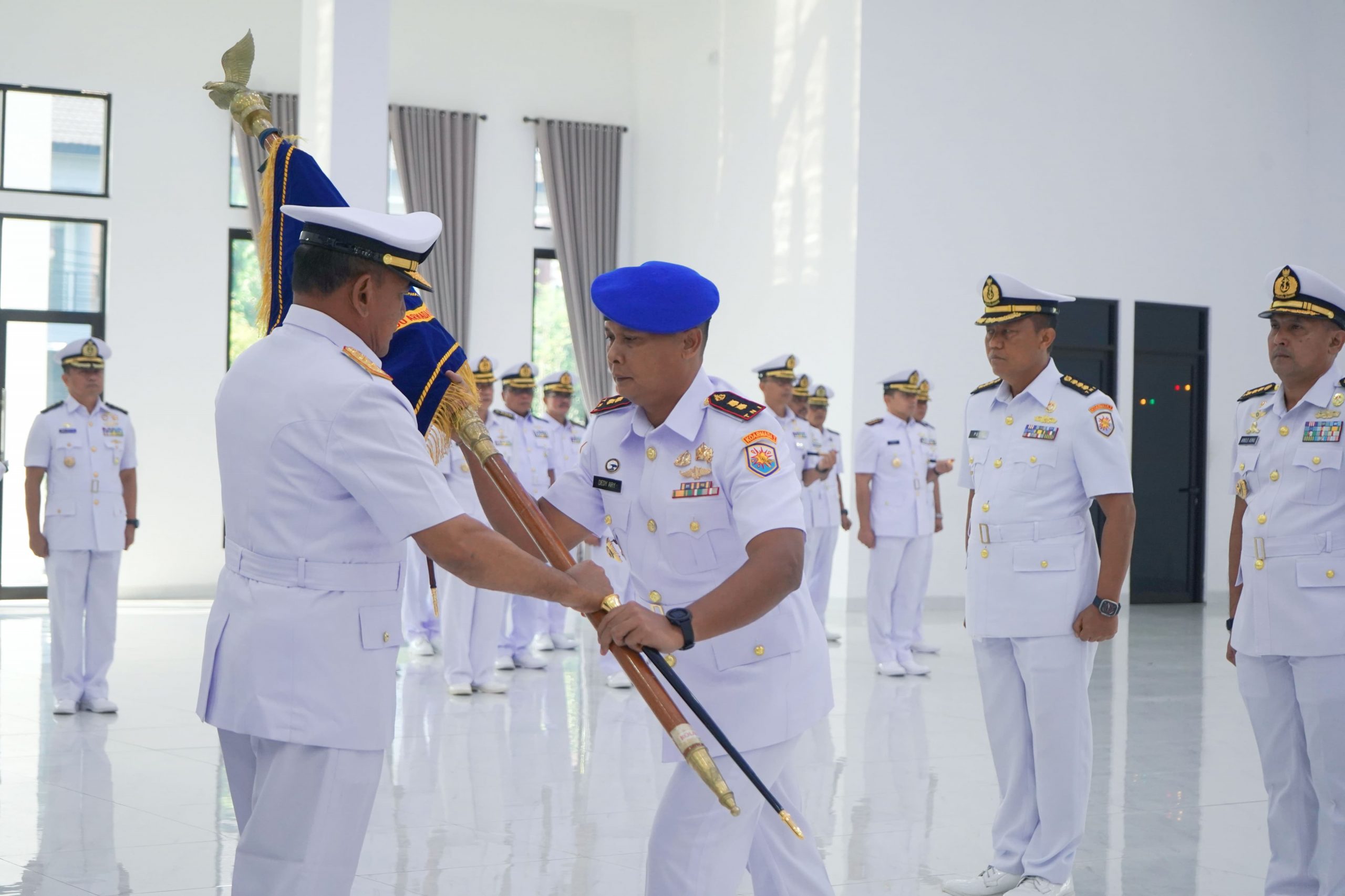 Gantikan Kolonel Laut Didik Wahyudi, Letkol Laut Dedy Ary Resmi Jabat ...