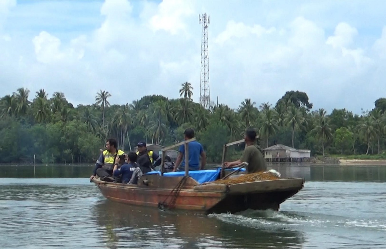 KLHK Ambil Sampel Air Laut di Desa Pengujan Bintan untuk Tindak Lanjuti Dugaan Pencemaran ...