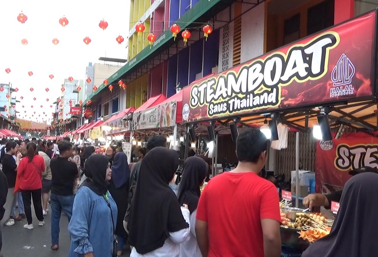Bazar Imlek 2025 di Tanjungpinang Meriah, Libatkan Ratusan Pelaku UMKM ...