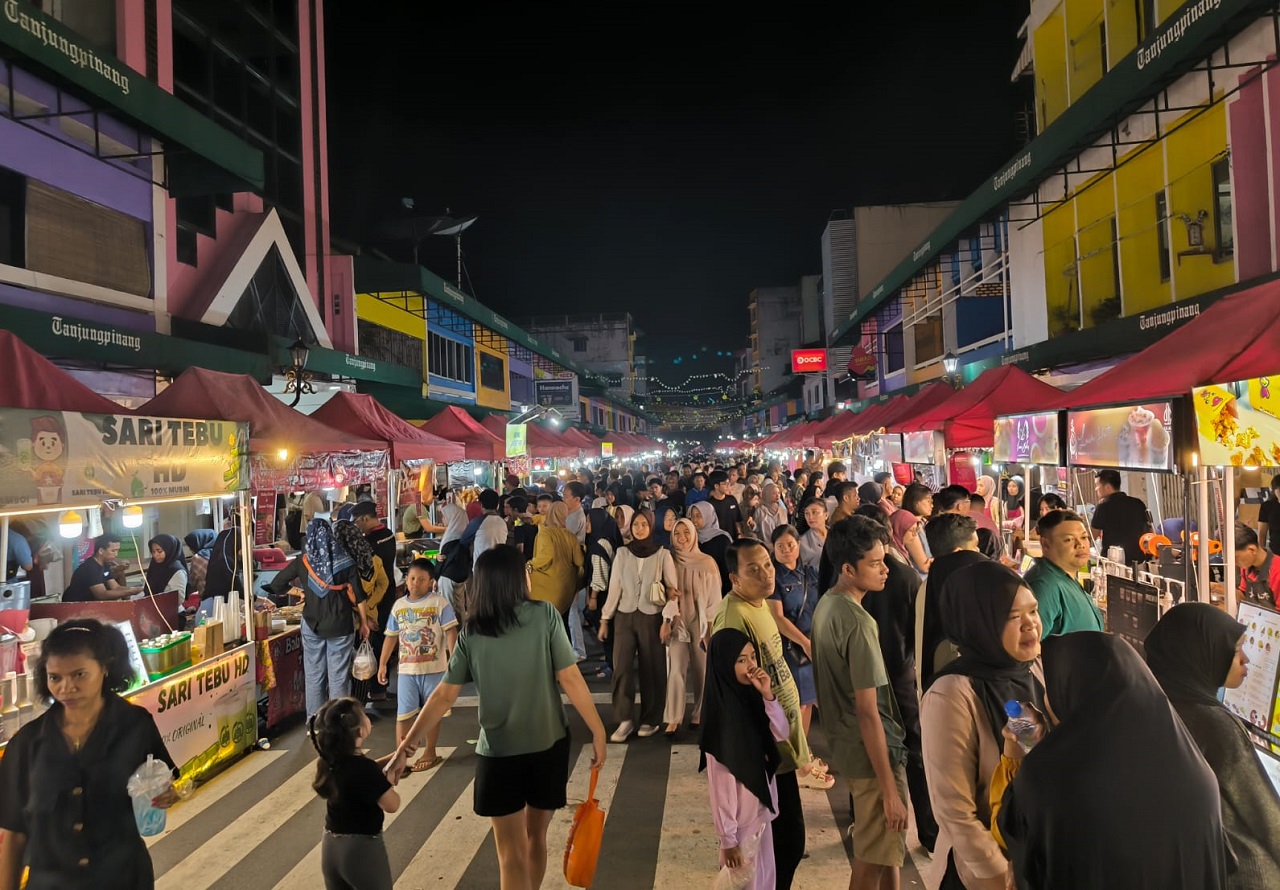 Bazar Imlek 2025 di Tanjungpinang Meriah, Libatkan Ratusan Pelaku UMKM ...